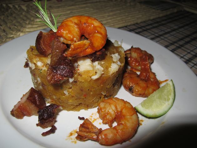 Reviews de Casa de Campo Living: Toñito's Grill, ambiente acogedor y ...